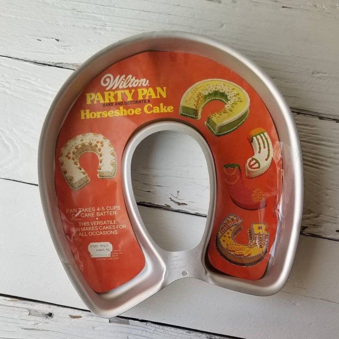 Vintage Aluminum Horseshoe Cake Pan - 1972 Wilton Horseshoe Pan Model ...
