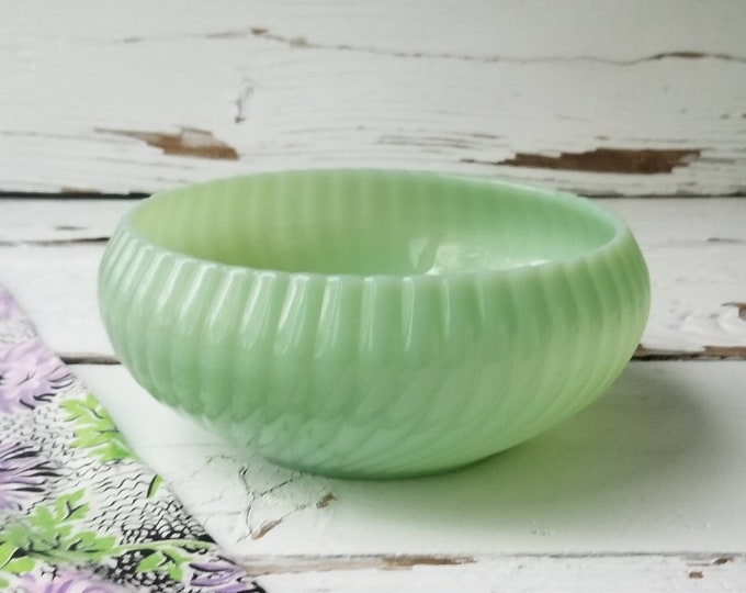Jadeite Fire King Bulb Bowl - Vintage Anchor Hocking Ribbed Swirl Bowl ...