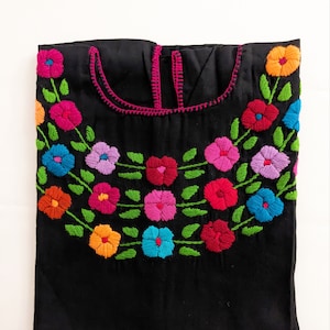 Floral Embroidered Blouse , Blusa Tipica Mexicana, Fiesta Mexicana ...
