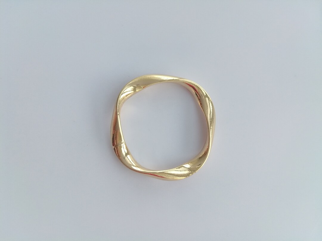 Wholesale Gold Plated Twisted Square Geometric Pendants, 25x25mm ...