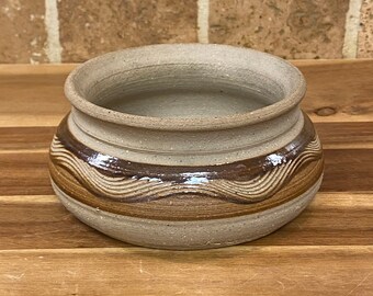 Swirl Pottery Bowl - Etsy