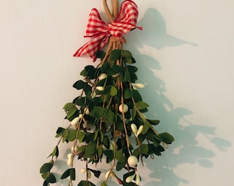 Mistletoe Home Decor - Etsy