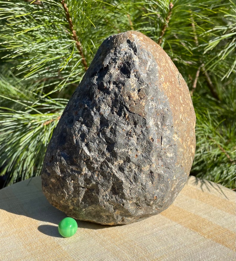 Meteorite, 2,562 Gram Lunar Meteorite, Lunar Basalt. - Etsy
