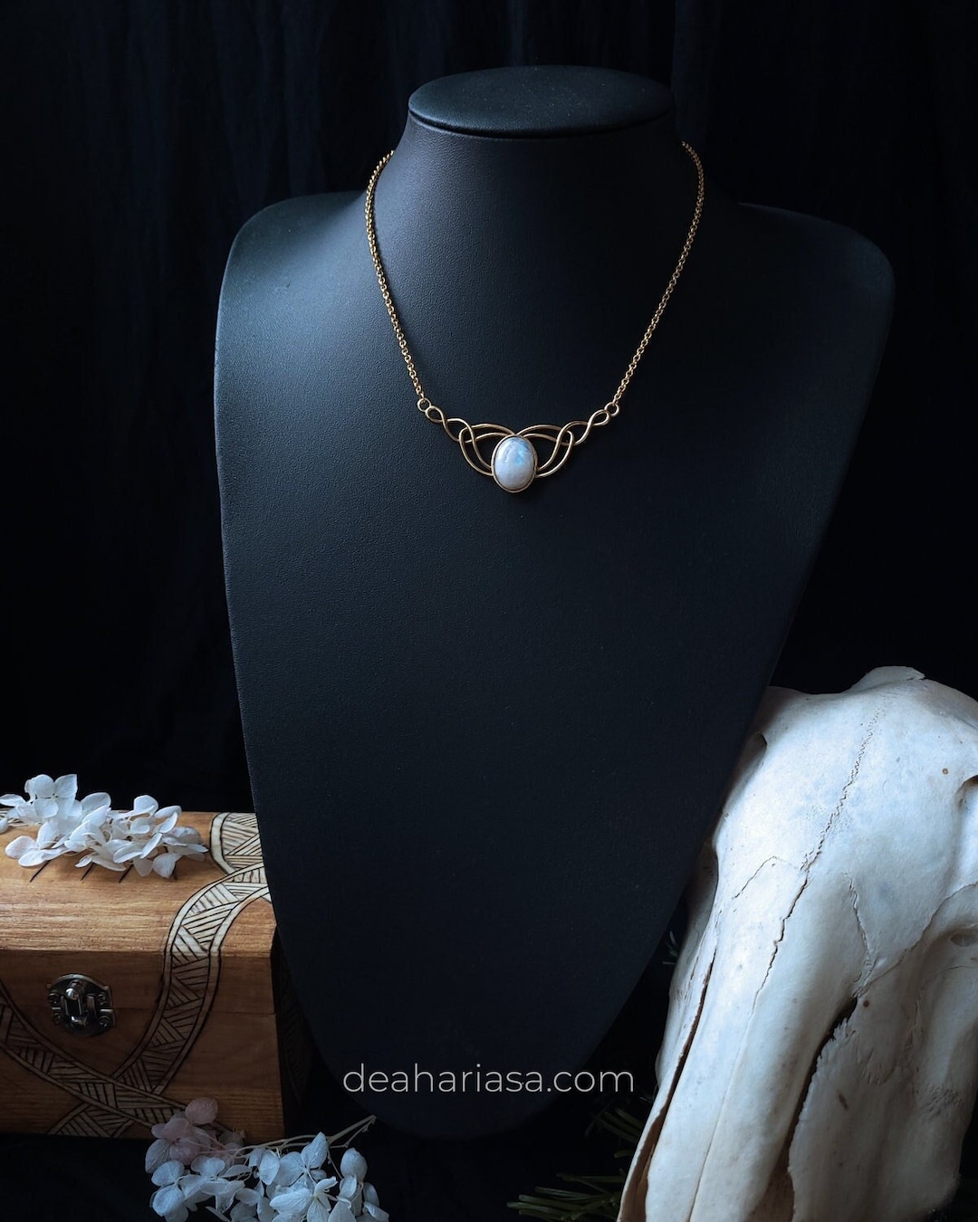 Eowyn Necklace, Lord of the Rings Jewelry, Edoras, Shieldmaiden Rohan ...