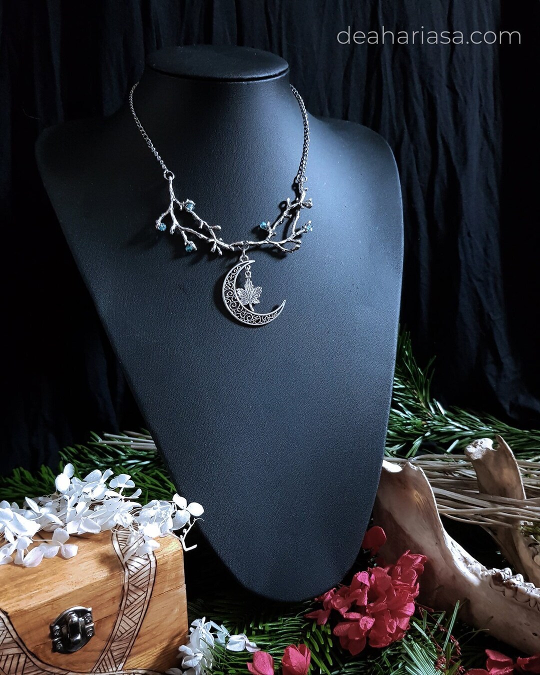 OOAK Crescent Moon Woodland Elves Necklace, Lord of the Rings, Witchy ...