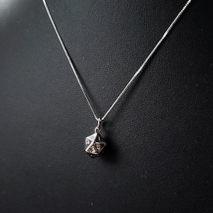 Small D20 Dice Necklace, Fantasy Jewelry for Gamers and Dnd Fans ...
