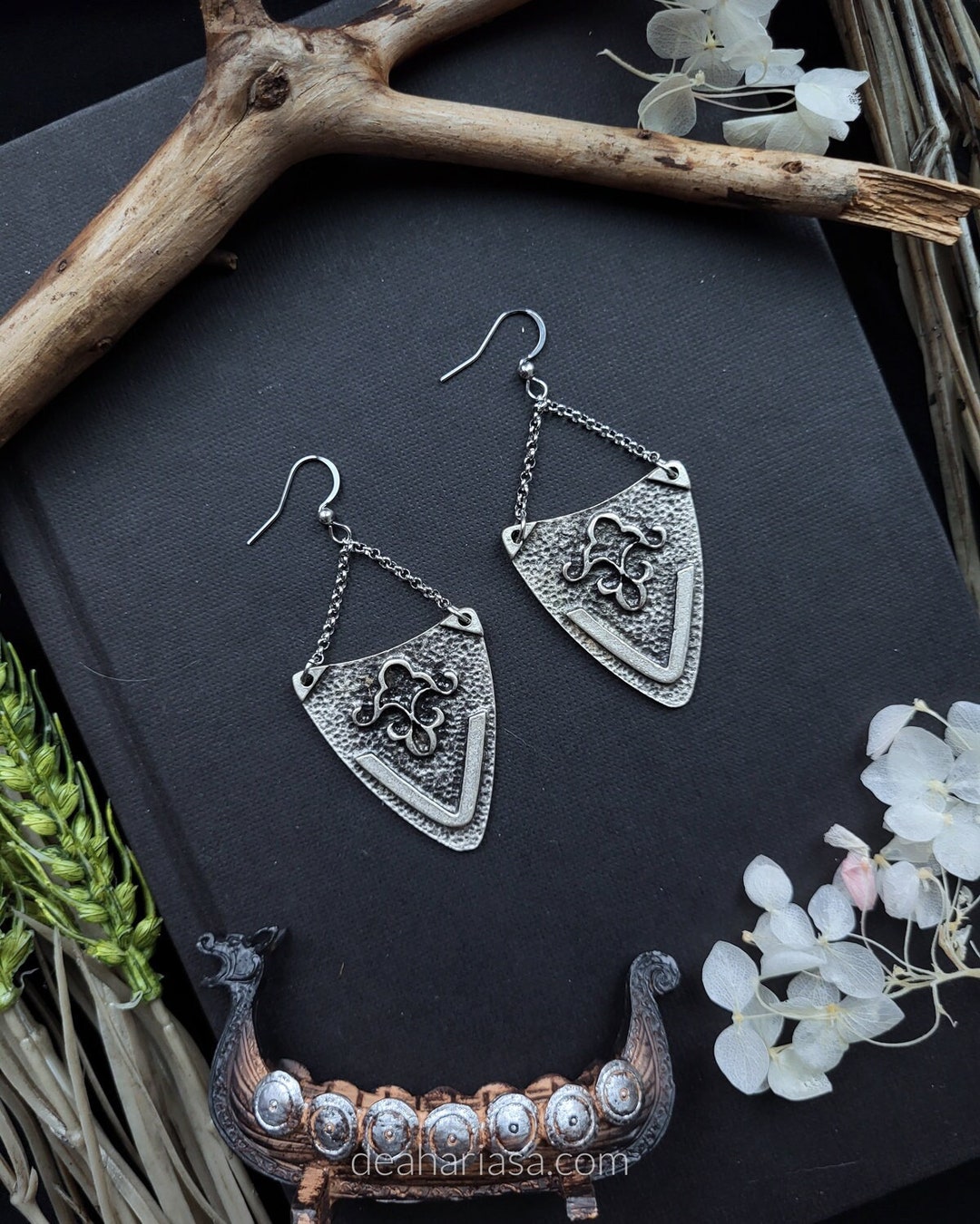 OOAK Medieval Shield Earrings, Fantasy Jewelry, Pagan, Viking ...