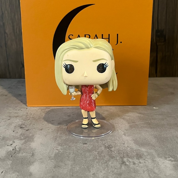 Custom Throne of Glass Funko Pop - Etsy