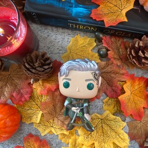 Rowan Whitethorn Figure - Etsy