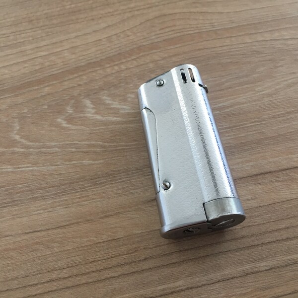 Vintage Lighter - Etsy