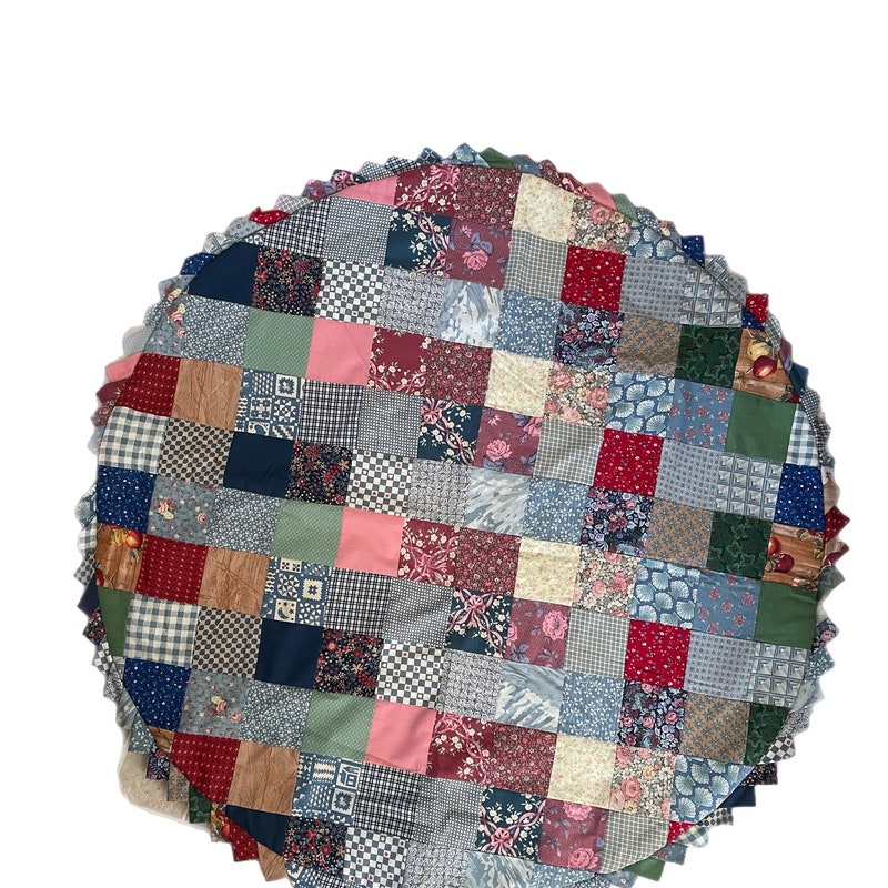 Round Table Quilt - Etsy