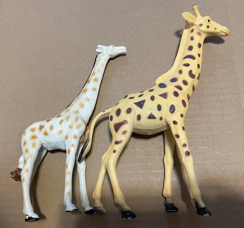 Two Plastic Giraffes Zoo Africa - Etsy