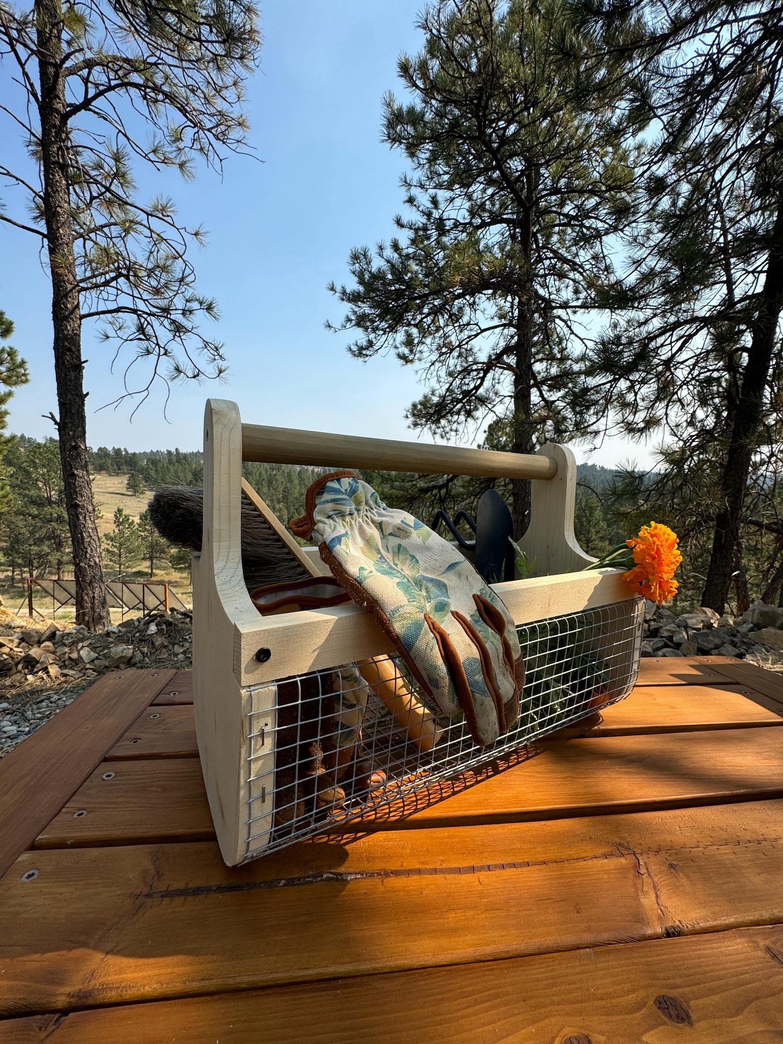 Simple Garden Basket Plans - Easy DIY, DIY Woodworking Plans, Easy PDF ...