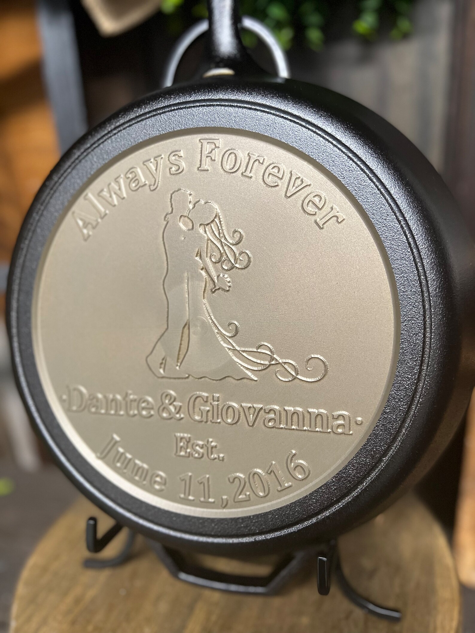 Sixth Anniversary Custom Cast Iron Skillet - Etsy