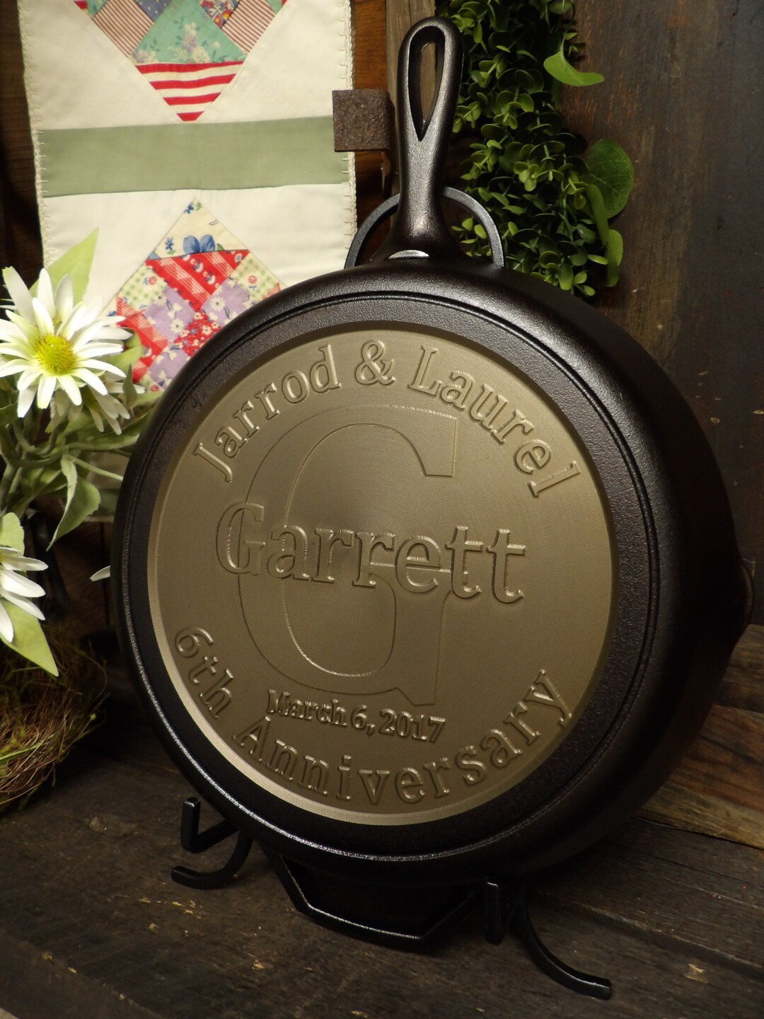 Personalized Cast Iron Skillet - Anniversary & Wedding Gift - Etsy
