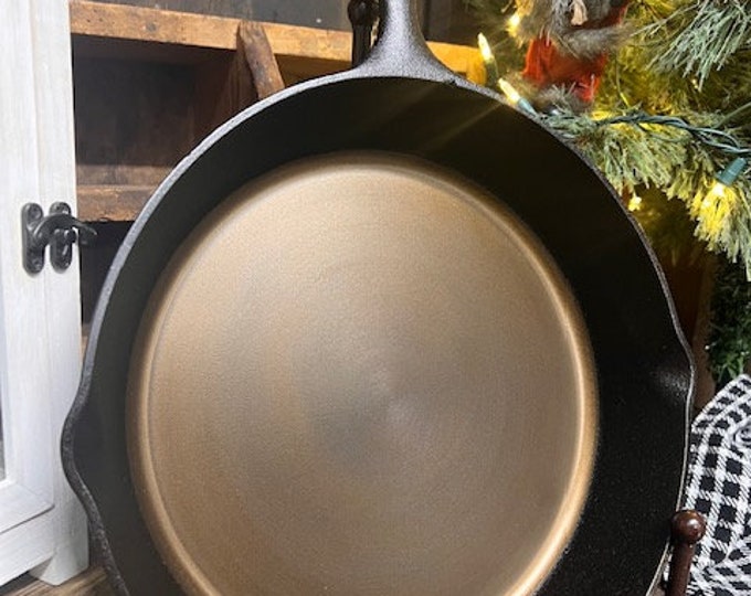 Polished Smooth Lodge Cast Iron Pan - Etsy