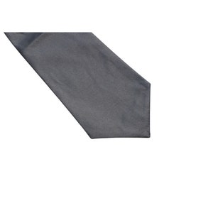 Piper Platinum Gray Solid Pre-tied Ruche Cravat Necktie & Pocket Square ...