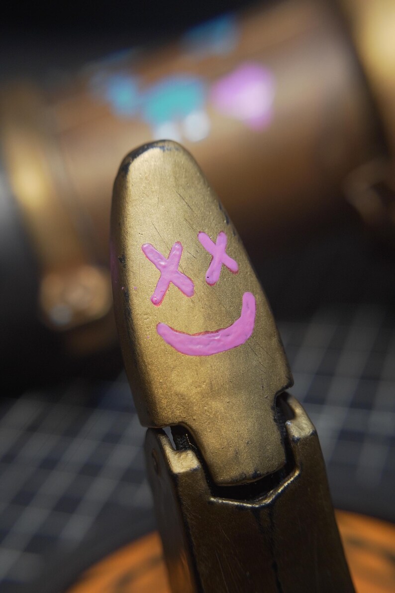 Jinx Artificial Finger (+ VI Goggles) - League of Legends : Arcane ...