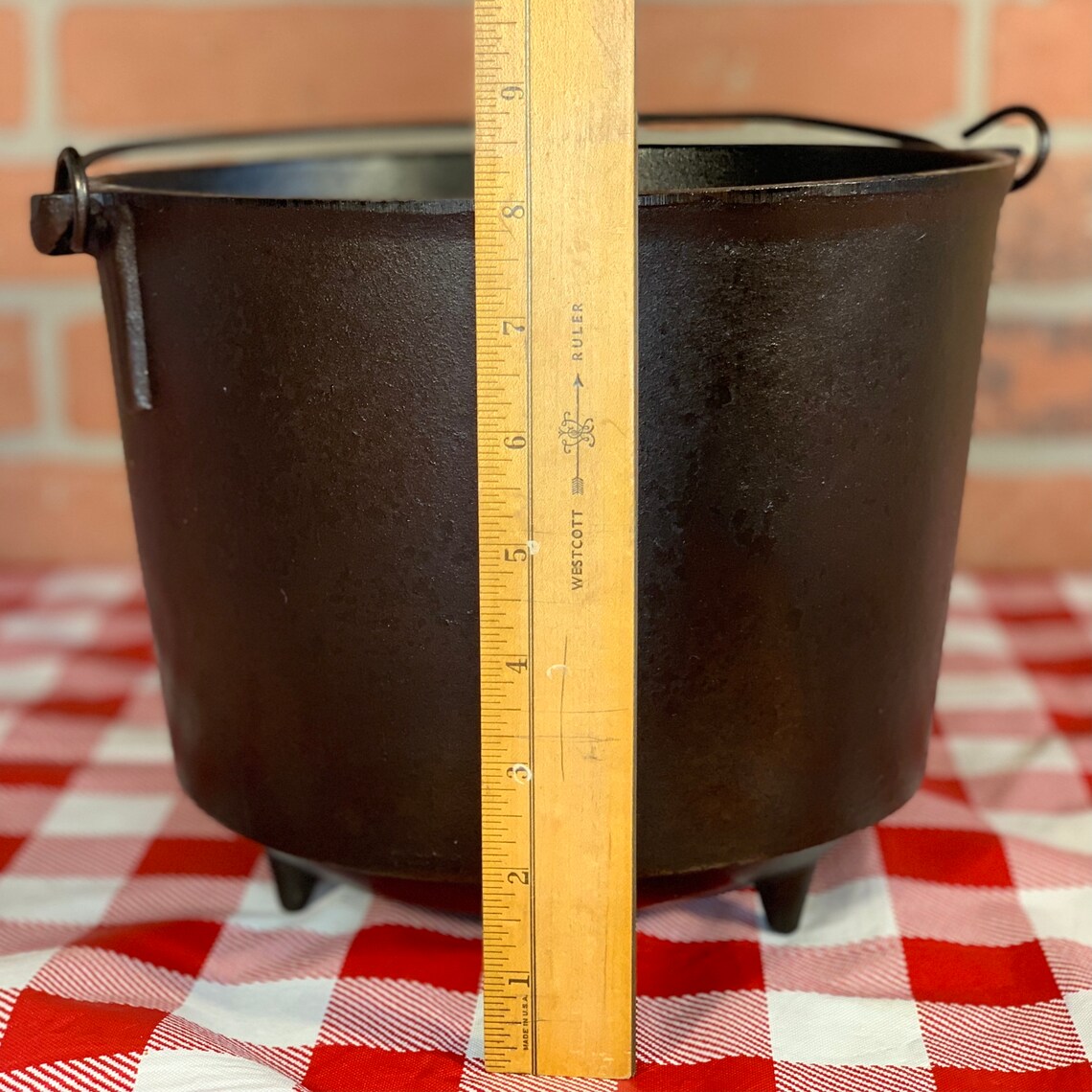 Cast Iron Round Bottom Kettle No. 8, Vintage 3 Footed 9 Quart Cowboy ...