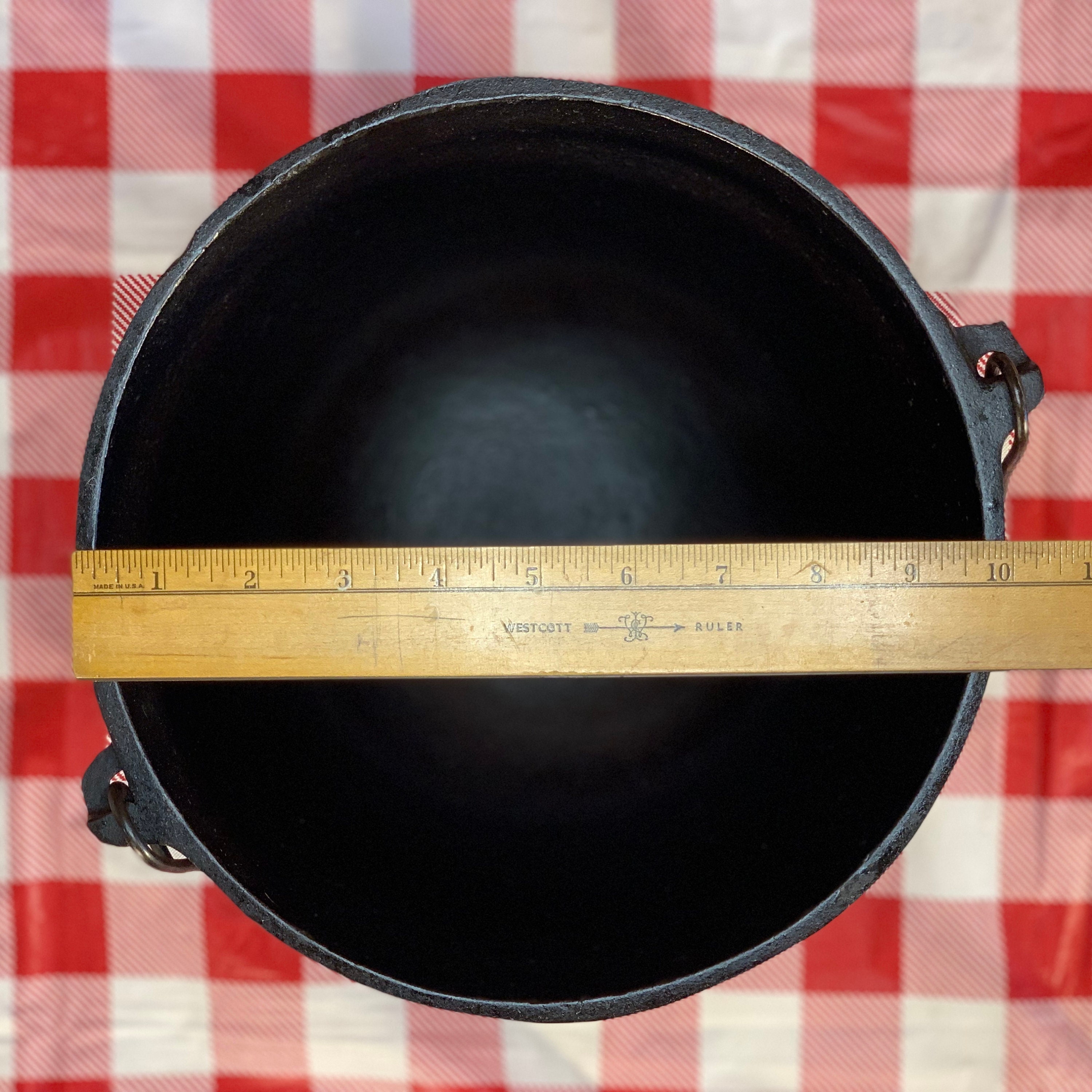 Cast Iron Round Bottom Kettle No. 8, Vintage 3 Footed 9 Quart Cowboy ...