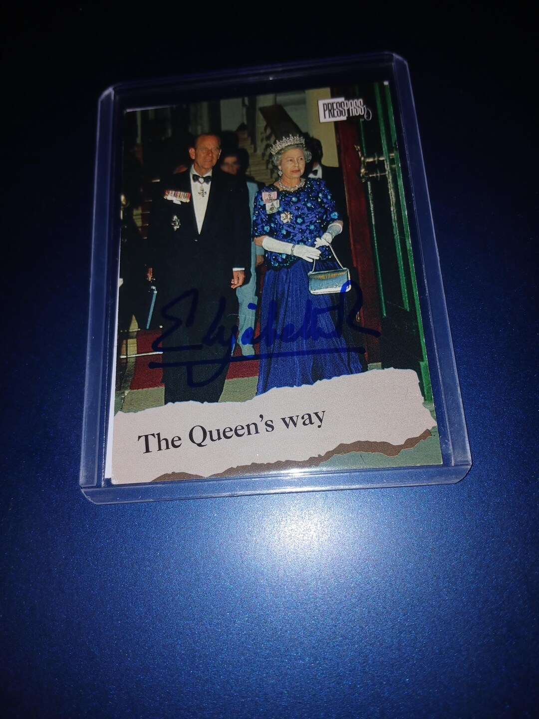 Queen Elizabeth Autographed Card With Coa - Etsy
