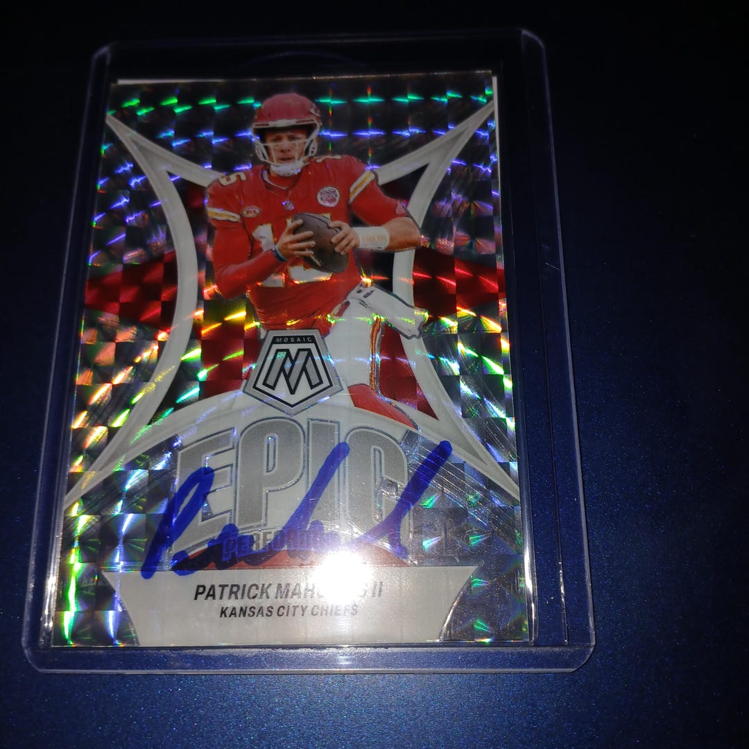 Patrick Mahomes Autographed Card With Cert - Etsy