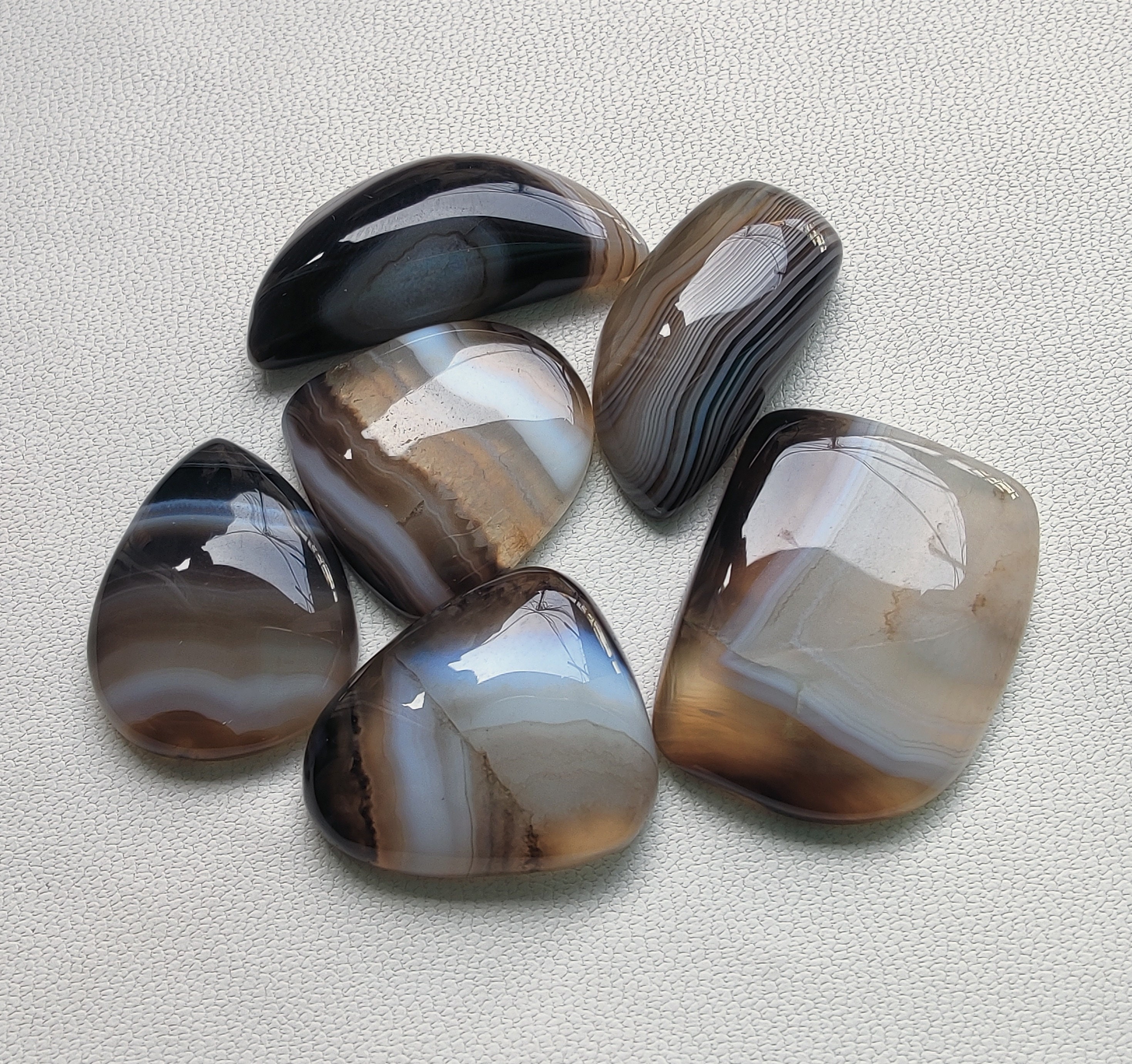 Onyx Banded Gemstone, 88 Carat, Natural Banded Onyx Smooth Mix Shape ...
