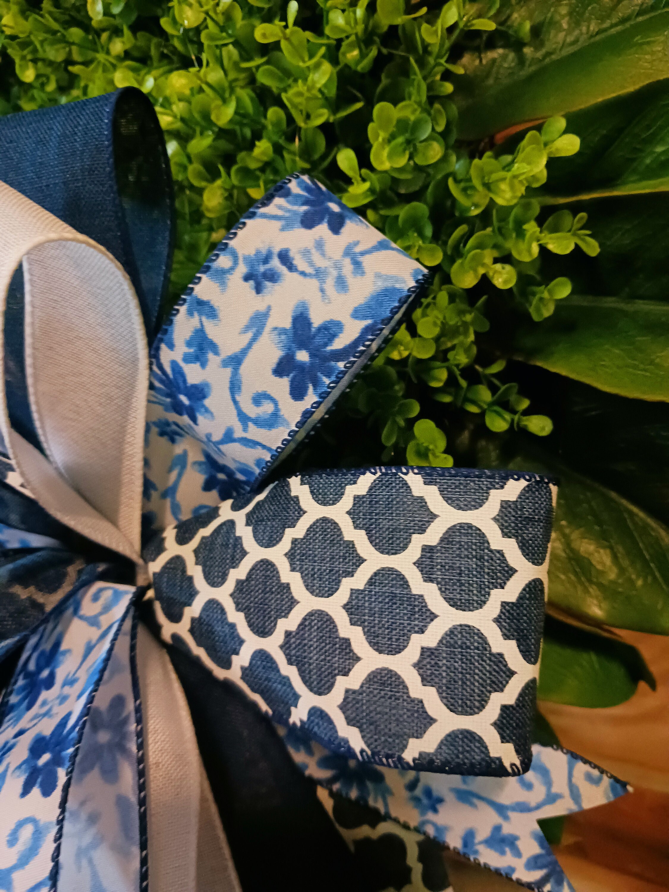 XL Elegant Chinoiserie Navy Blue and White Wreath Bow, Mailbox Bow ...