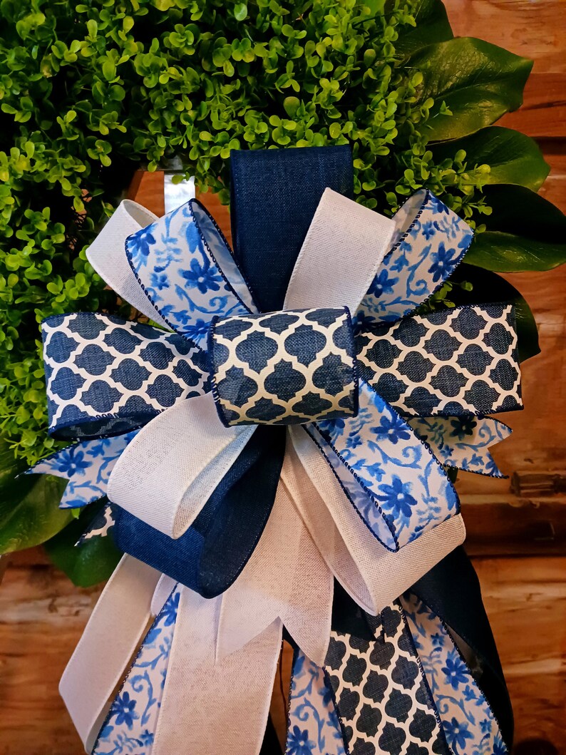 XL Elegant Chinoiserie Navy Blue and White Wreath Bow, Mailbox Bow ...