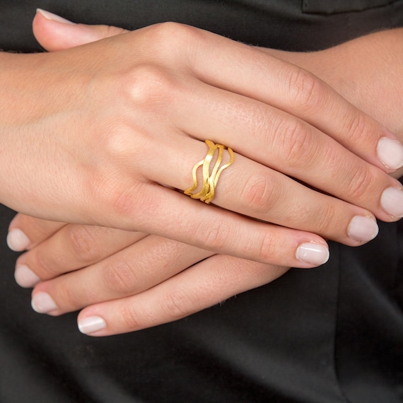 18 carat gold ring design store