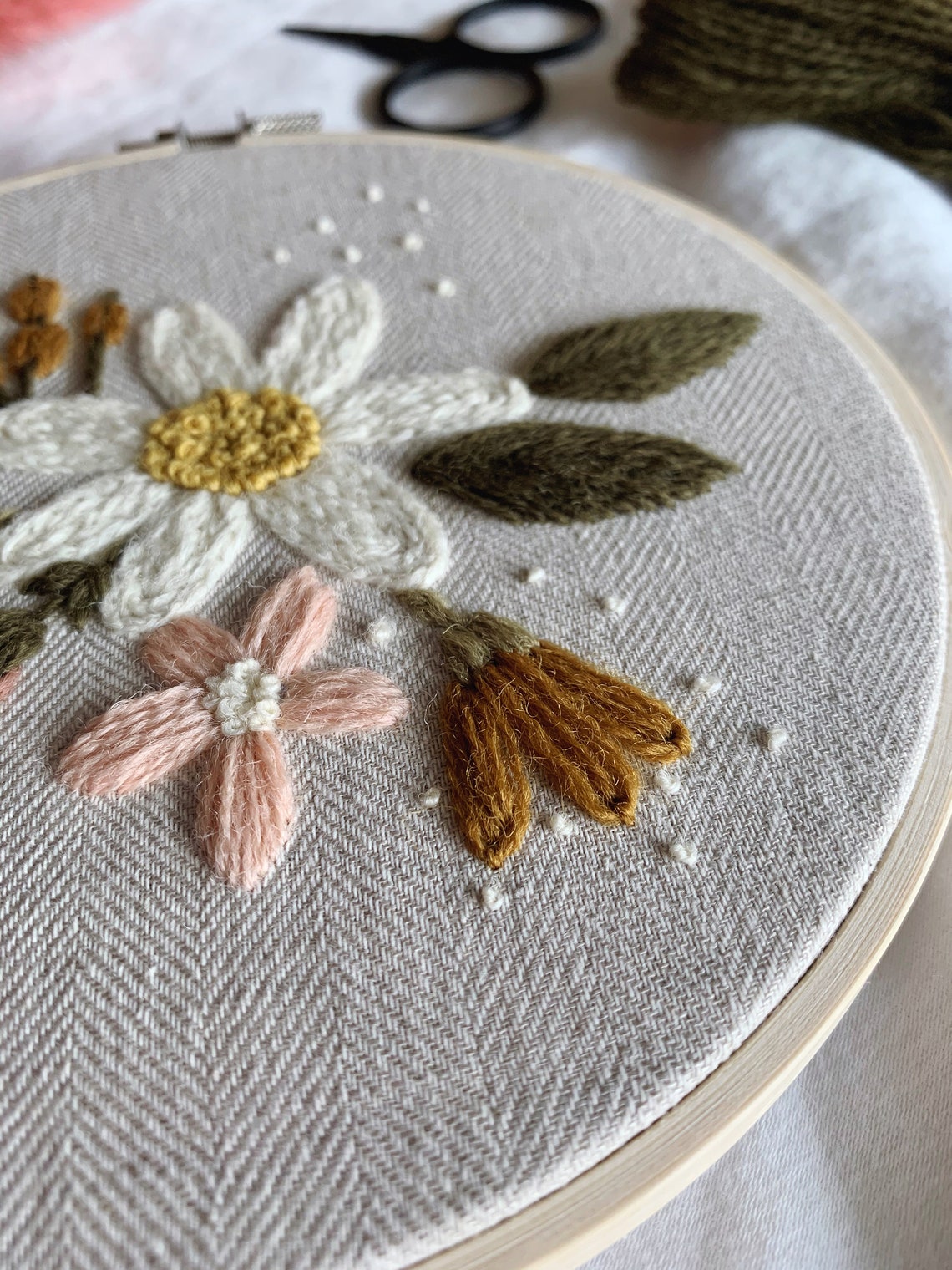 Cozy Florals Crewel Yarn Embroidery Pattern// Crewel Work - Etsy