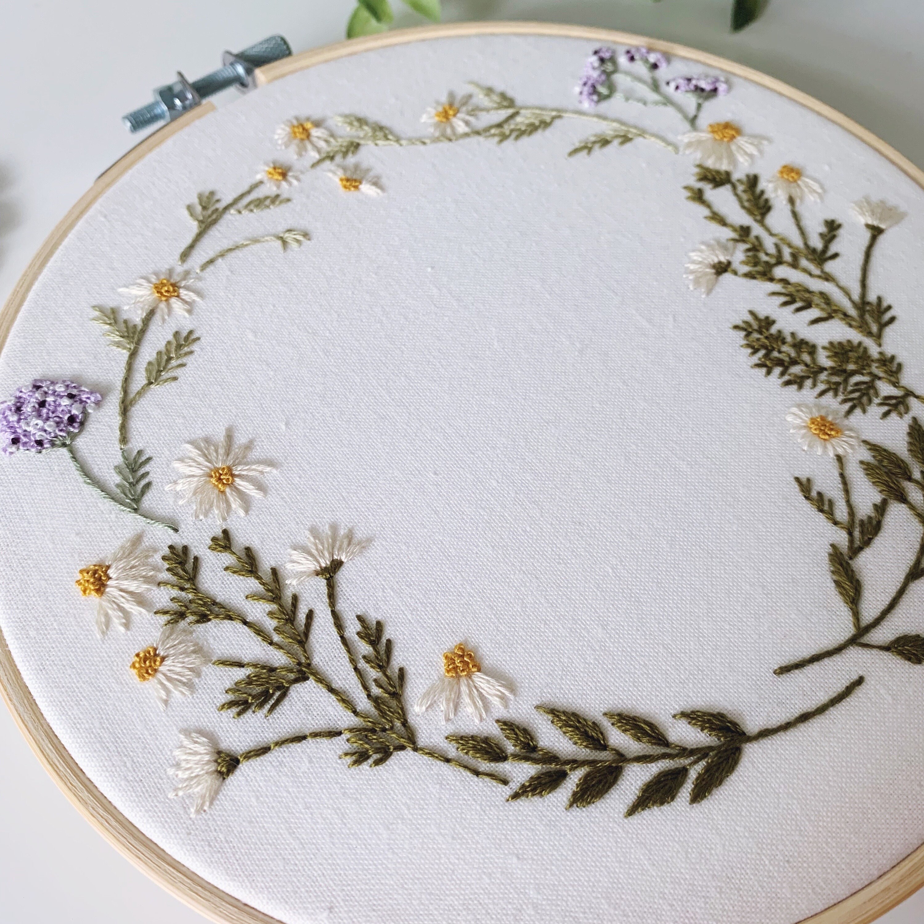 Chamomile Wreath Embroidery Pattern, Floral Beginner Embroidery PDF ...