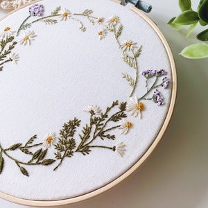 Chamomile Wreath Embroidery Pattern, Floral Beginner Embroidery PDF ...