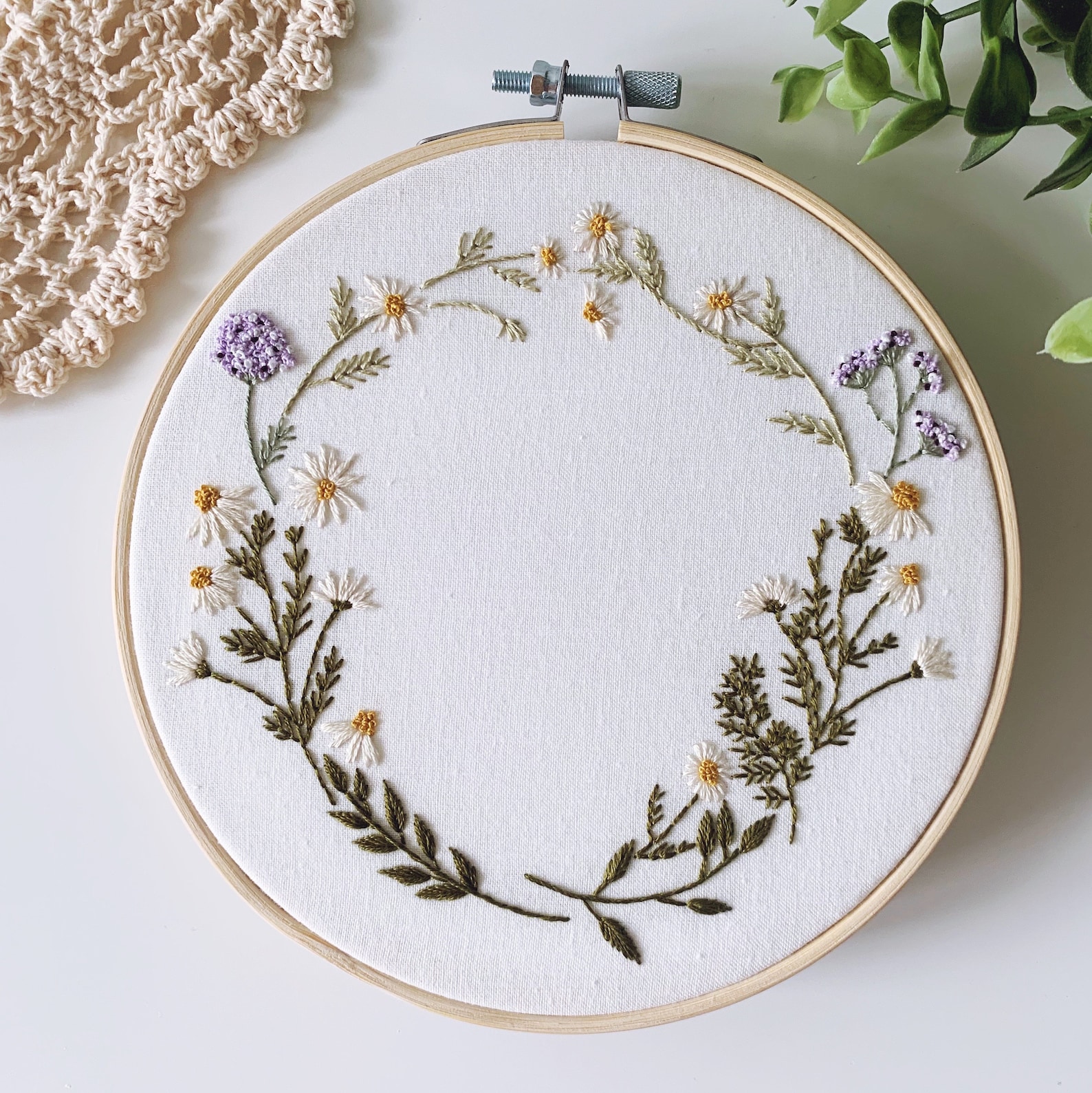 Chamomile Wreath Embroidery Pattern, Floral Beginner Embroidery PDF ...