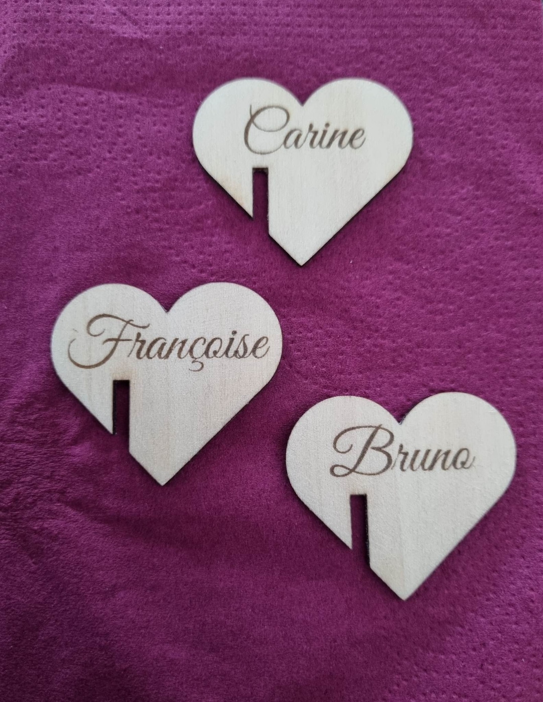 Marque place pour verre prénom e en bois personnalisés en forme de cœur ...