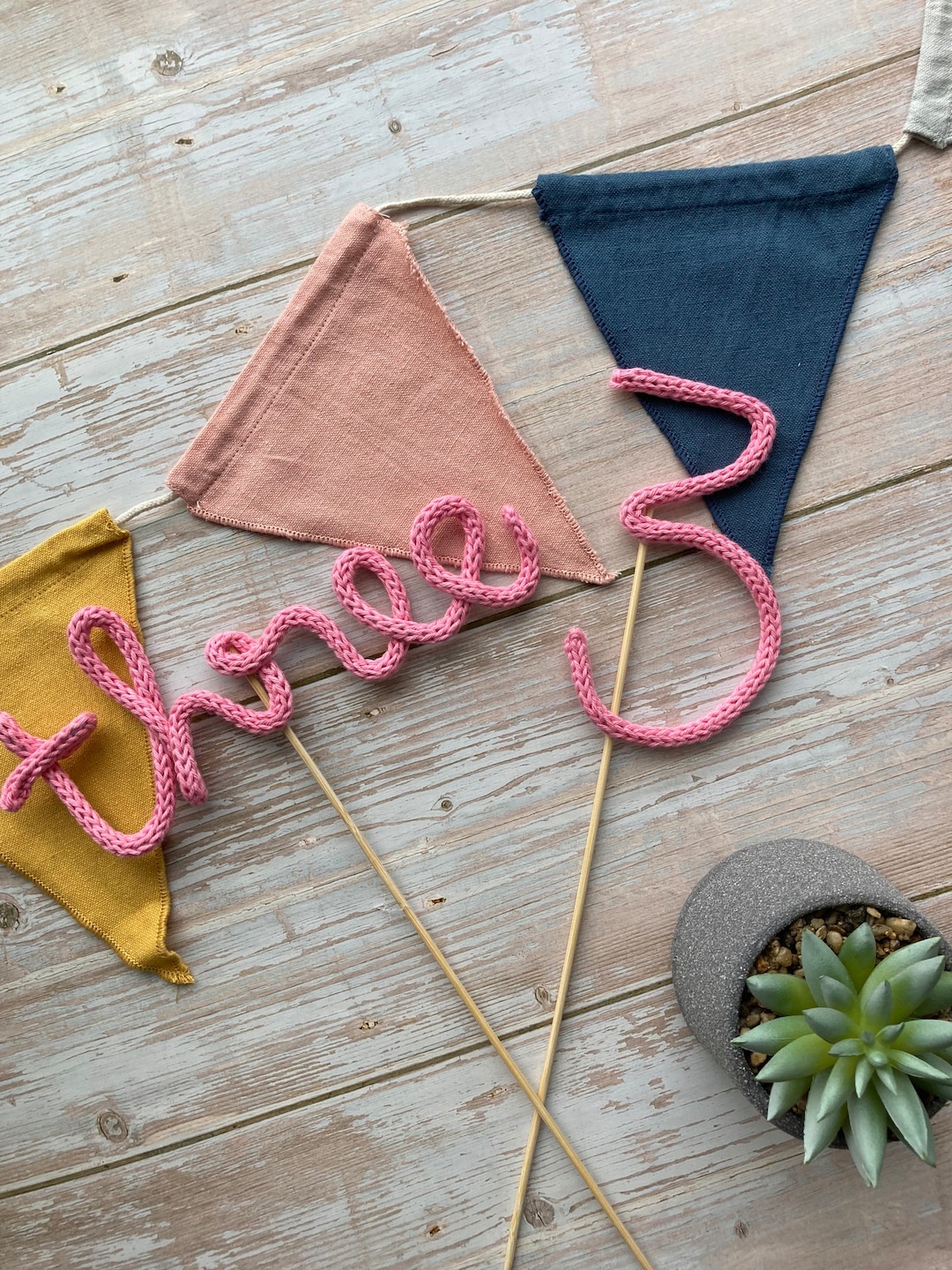 Custom Knitted Cake Topper - Etsy