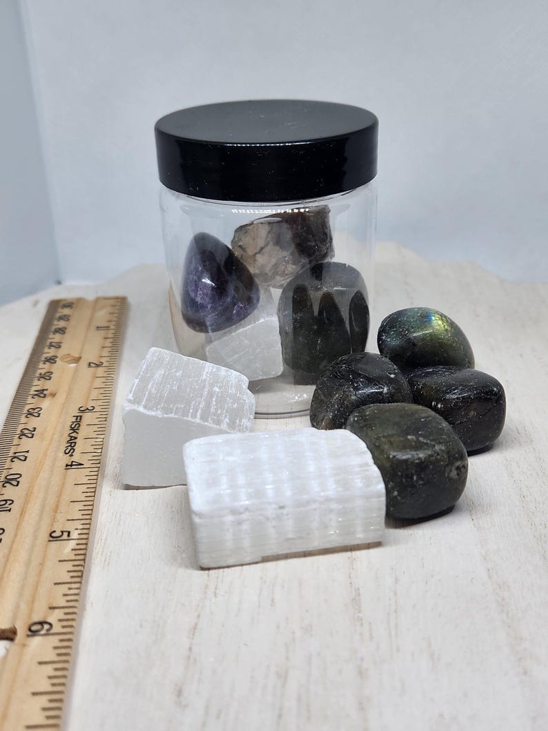 Crystal Jar for Sleep: Amethyst, Labradorite, Selenite, Smoky Quartz - Etsy