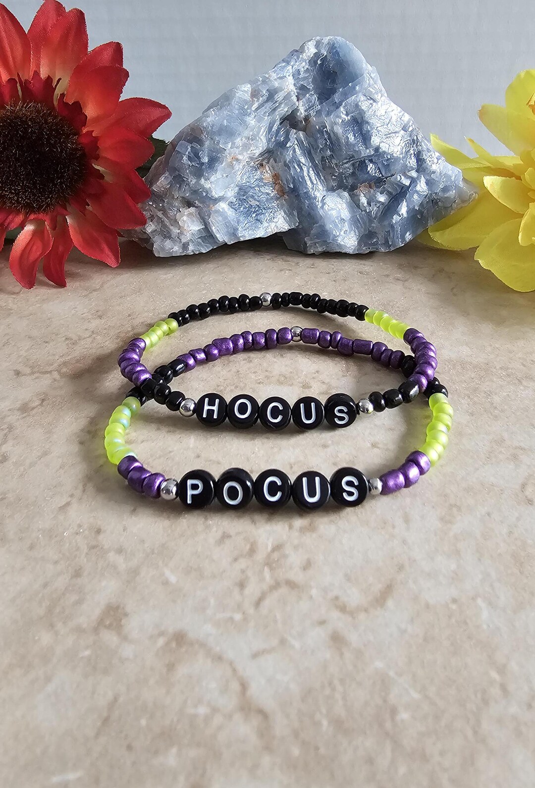 Hocus Pocus Halloween Word Bracelets: Seed Bead Halloween Bracelet ...