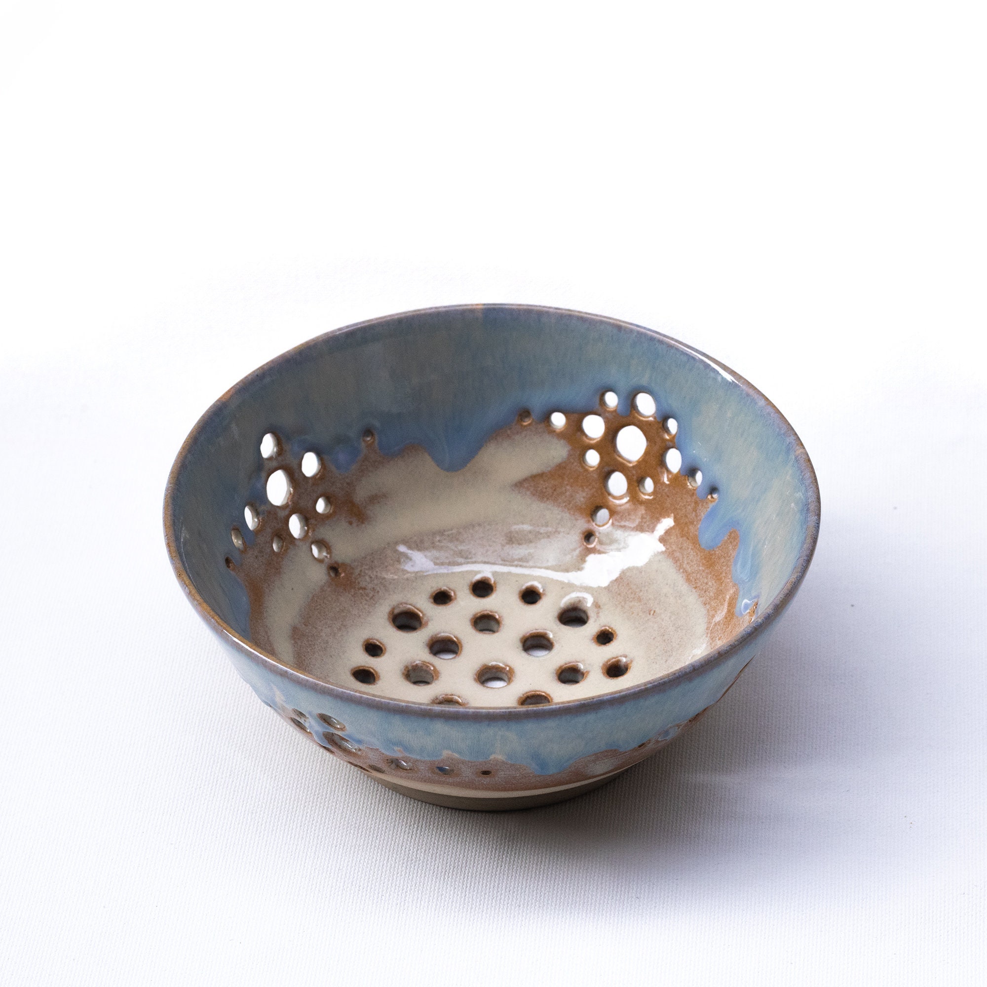Handmade Stoneware Berry Bowl/colander/strainer - Etsy