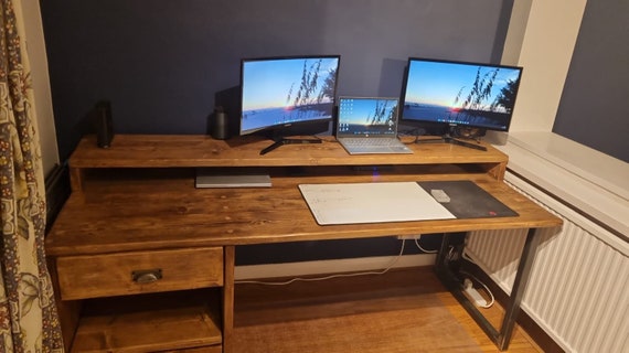Custom computer desks store