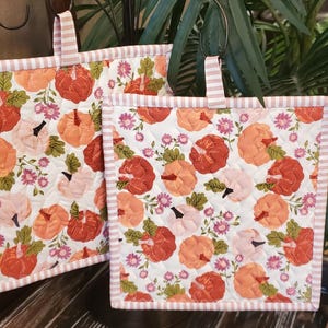 Potholders Reversible Set of Two Handmade Decorative Quilted Potholders ...