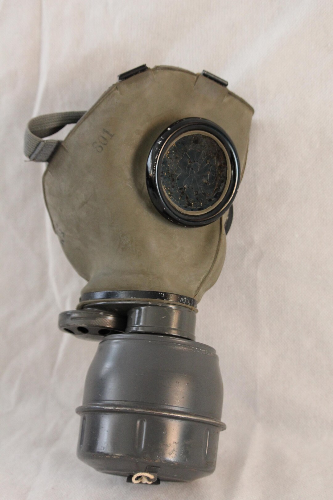 Vintage Gas Mask Full Face Respirator Military Soldier Equipment ...