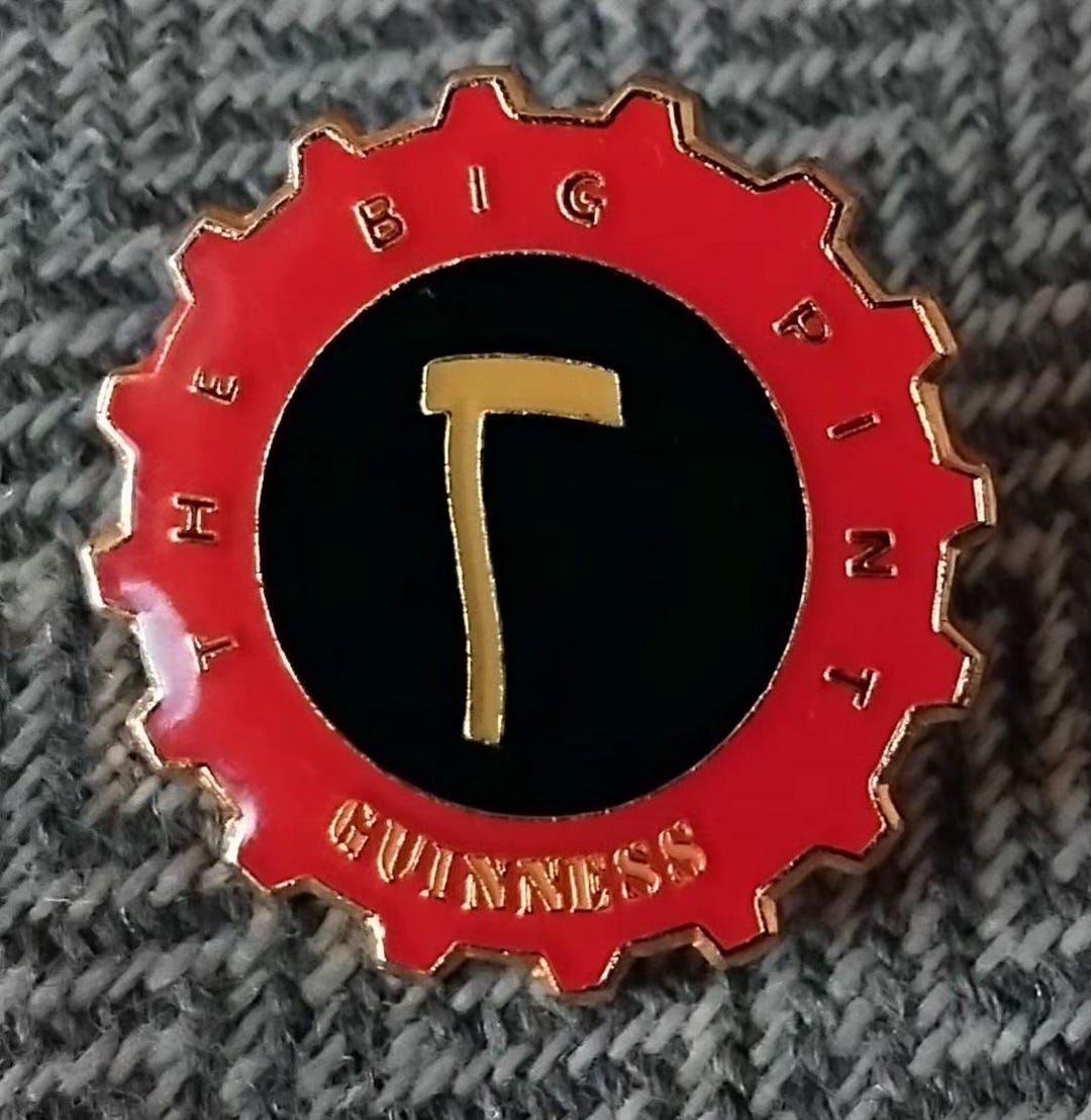 Vintage 1970 Guinness Advertising Brass/enamel Pin Badge. Guinness Pint ...