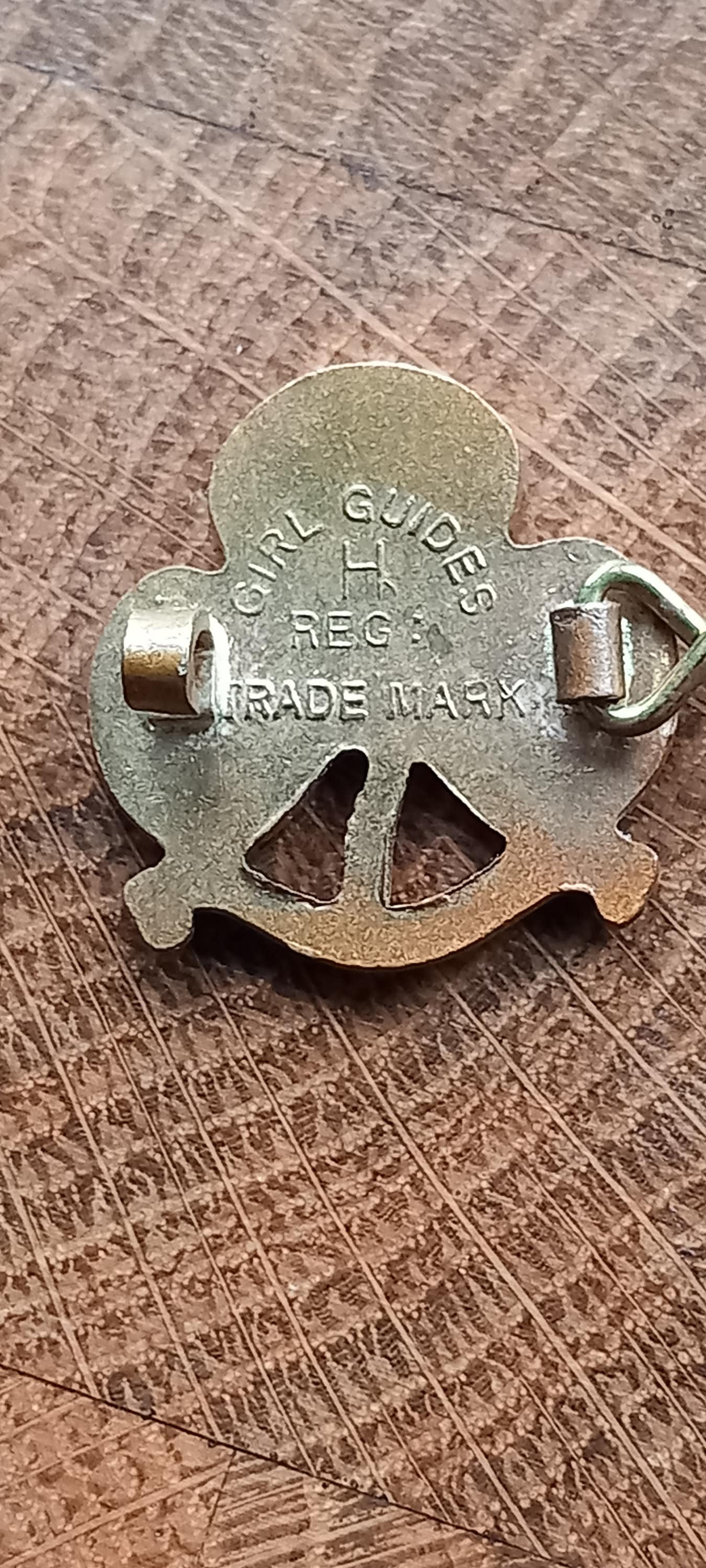 Vintage 1970 Trefoil Girl Guide Promise nickel Pin Badge - Etsy