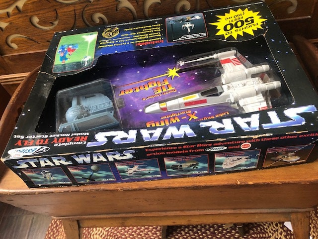 Vintage 1997 Star Wars Ready Built Flying Model Rocket Starter Set by ...