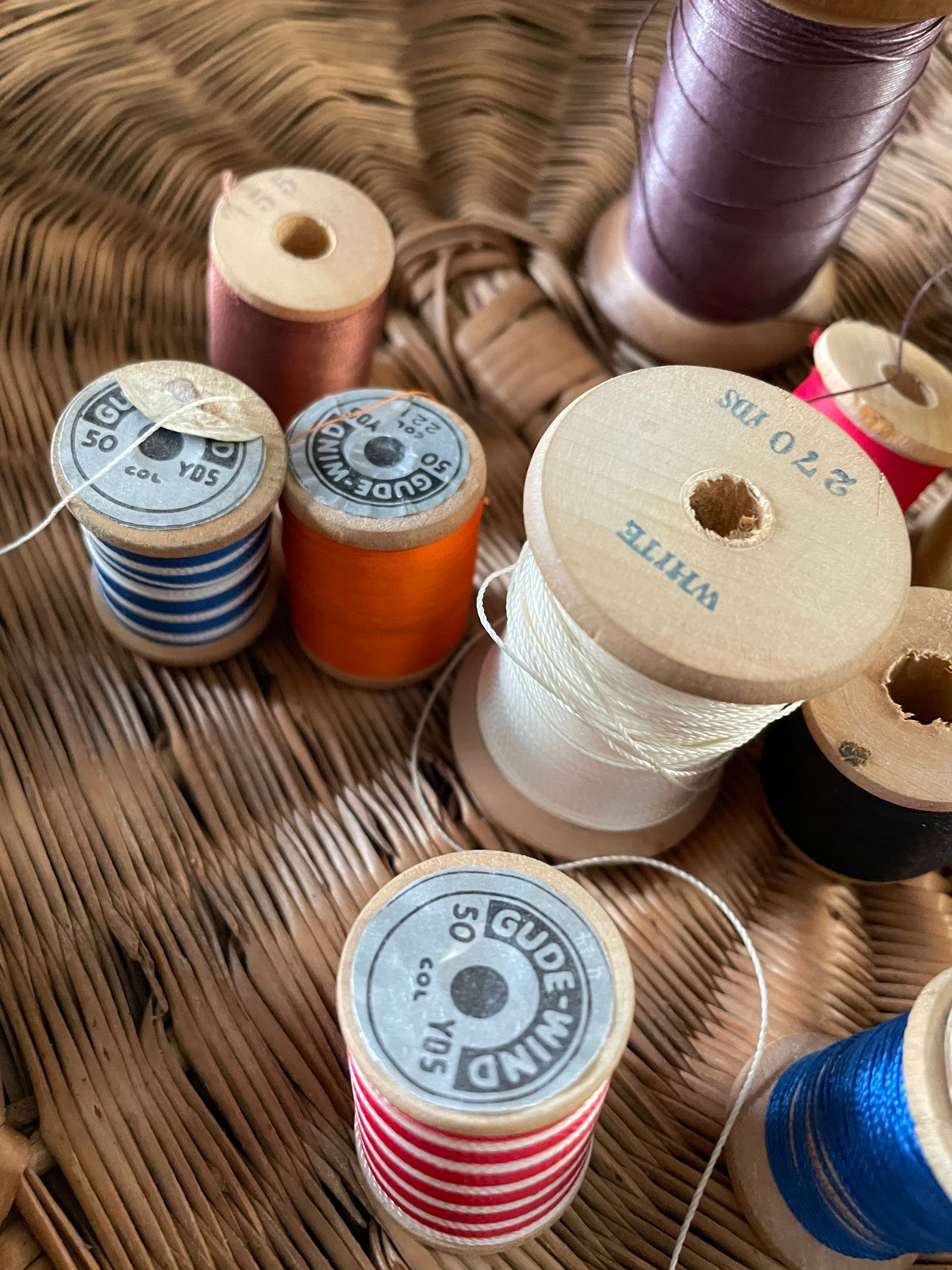 Vintage Wooden Fishing Spools of Rod Winding Fly Tying Thread, 14 ...