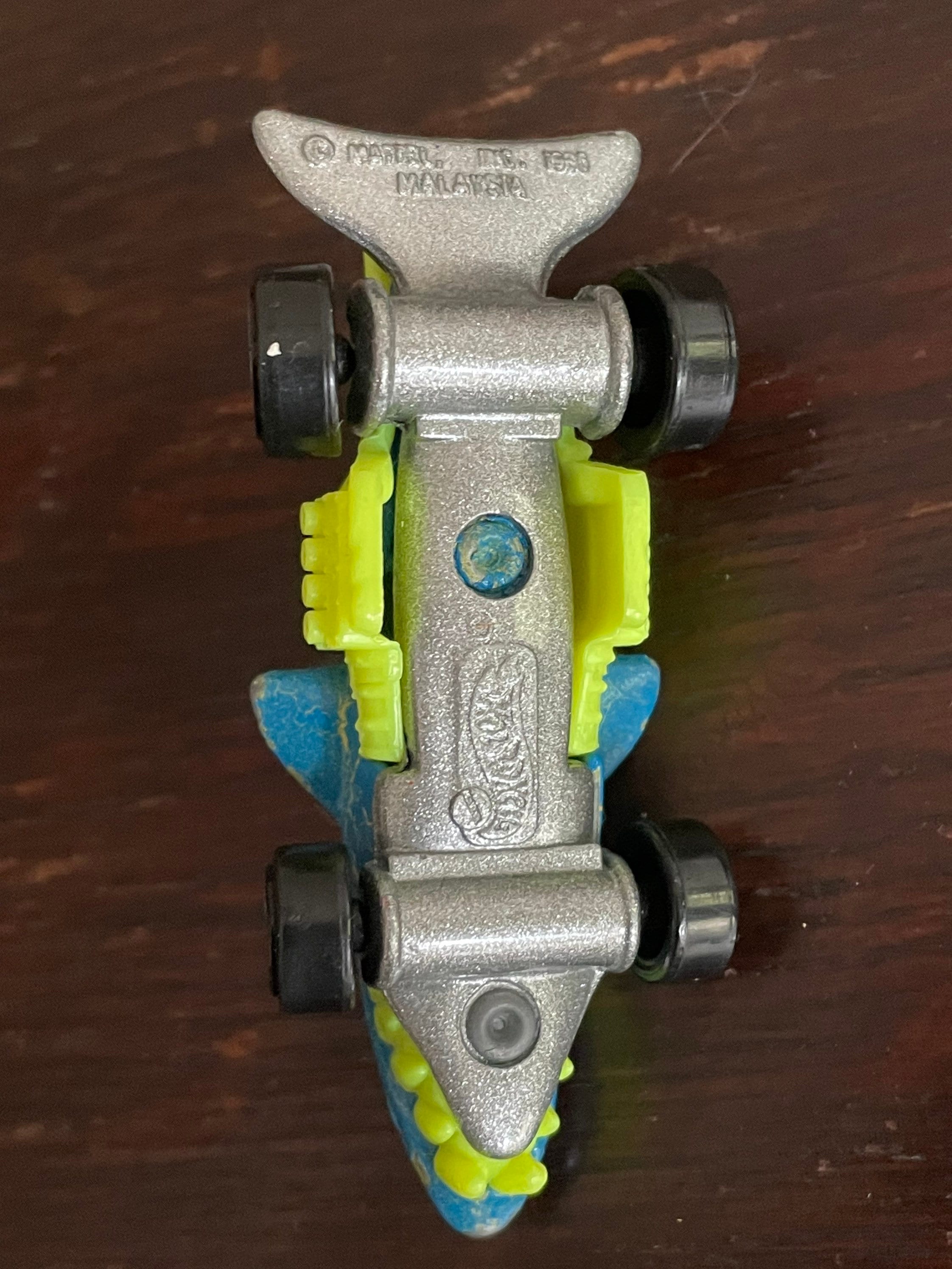 Vintage Hot Wheels 1986 Shark Hot Rods and 1985 Malasia Base - Etsy