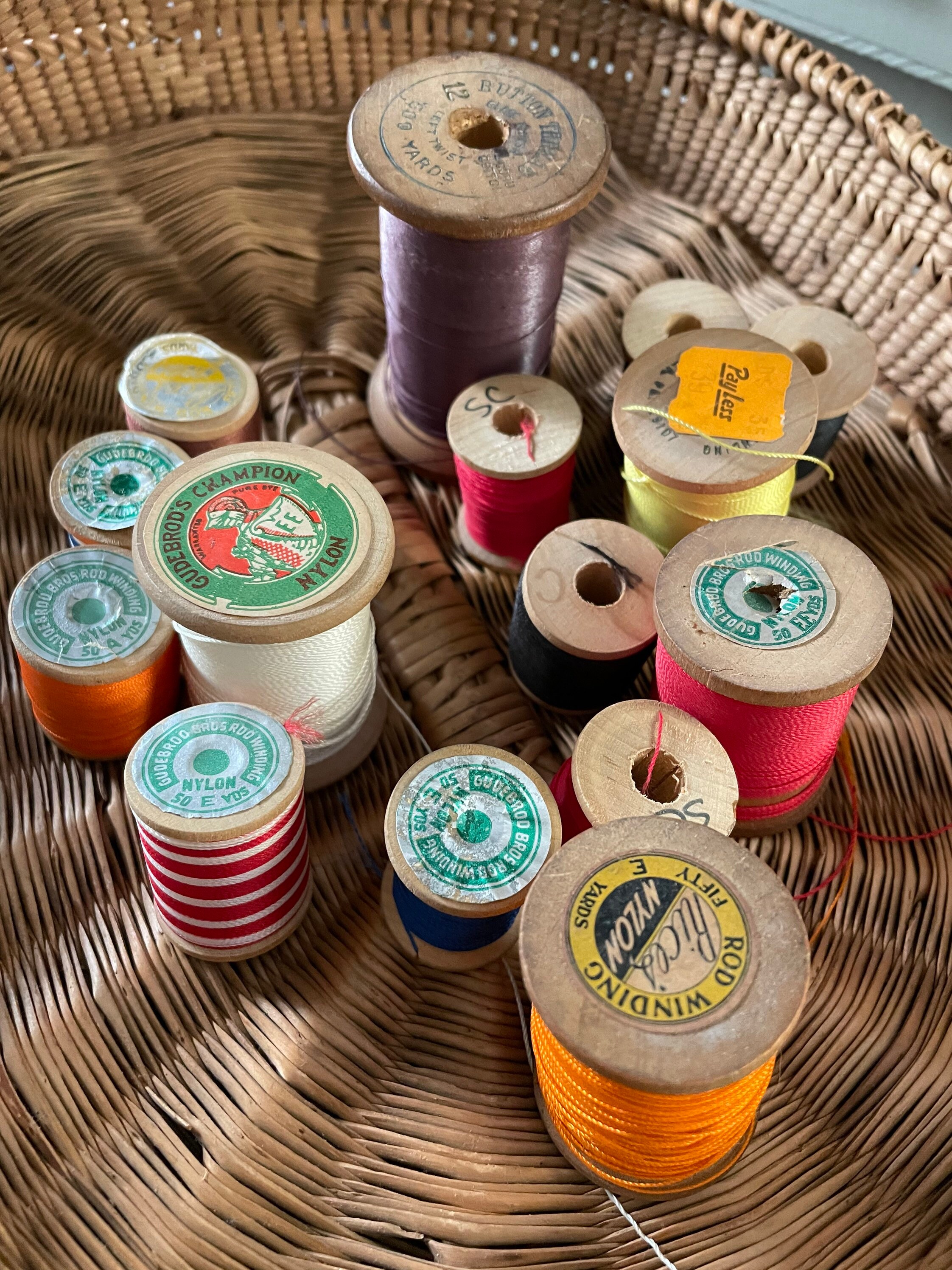 Vintage Wooden Fishing Spools of Rod Winding Fly Tying Thread, 14 ...