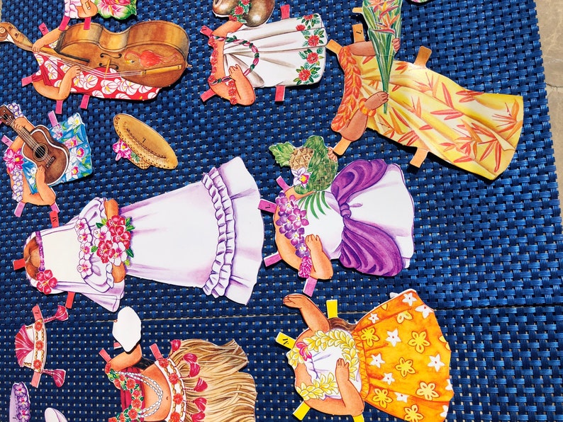 Vintage Hawaiian Paper Doll Clothing Set, 28 Pieces, Doll Not Included ...