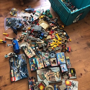 Reduced! Huge Lot of Legos. Giant Box of Legos, 15-20 Sets, Vintage ...